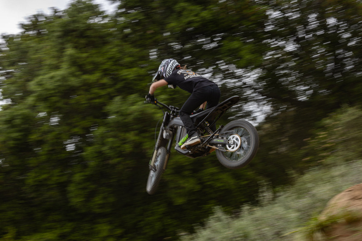 RAWRR MANTIS X - 72v Off-Road Electric Motorcycle Dirtbike Emoto 17"/1 ...