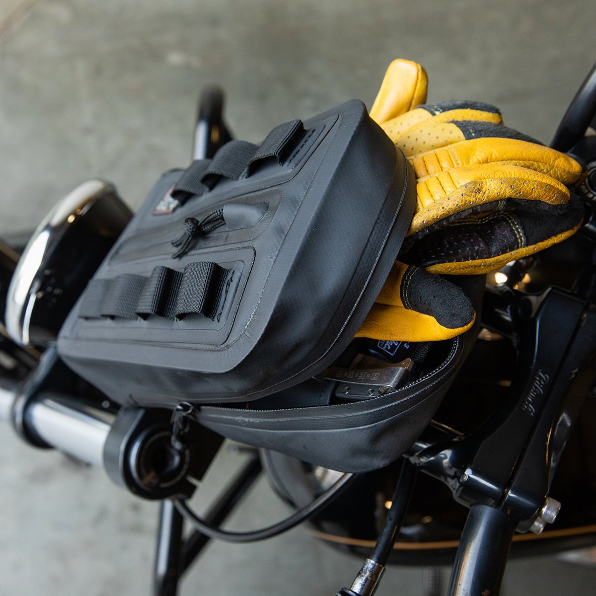 Biltwell EXFIL-3 Bag - Black – Steady Garage